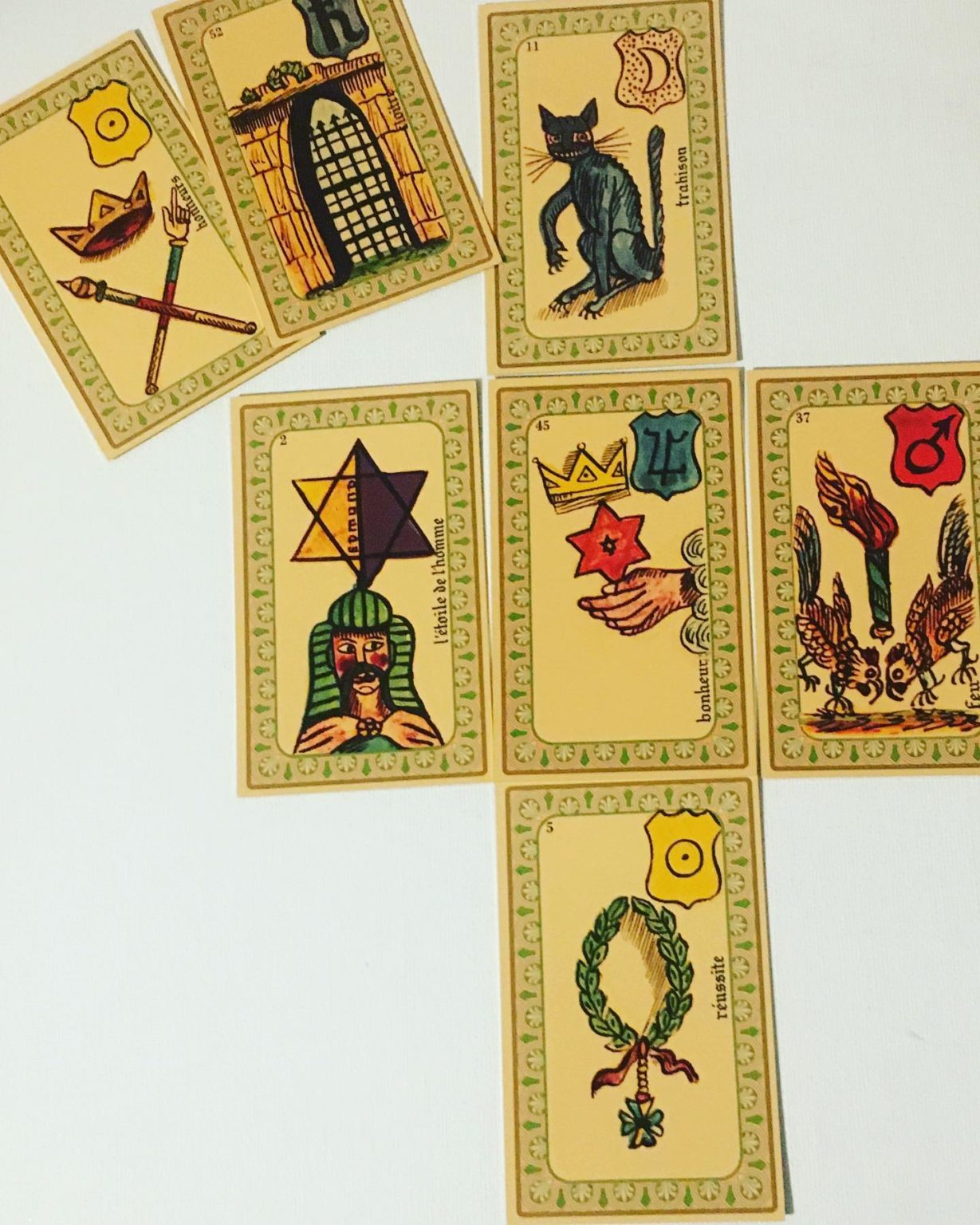 Histoire de l'Oracle de Belline - Tarot Ana - Tirage de Tarot Gratuit